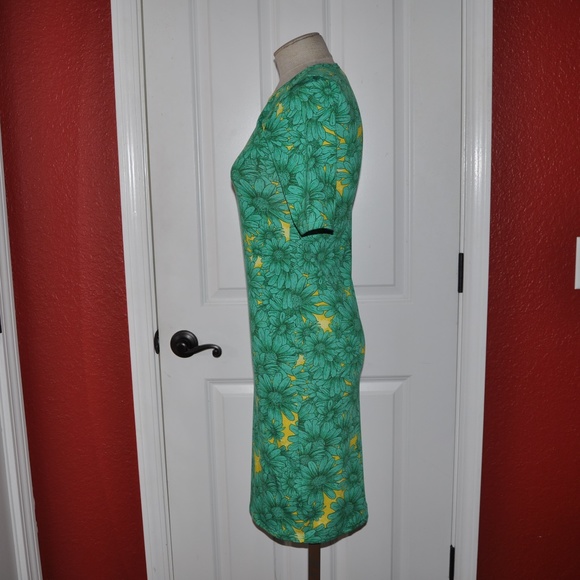 LuLaRoe | Dresses | New Lularoe Green Daisy Floral Julia Dress A5 ...